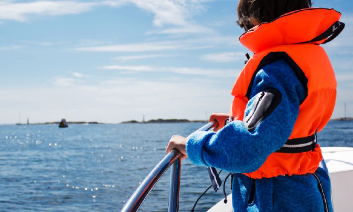 Preventing and Treating Hand Injuries in Water Sports - Outdoor Life ...